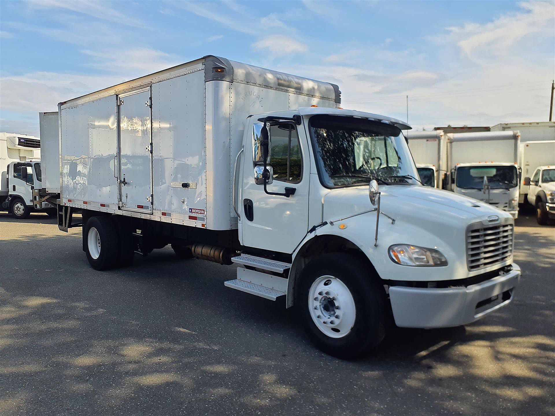 2015 Freightliner M2 106 For Sale | 18' Box | #546968
