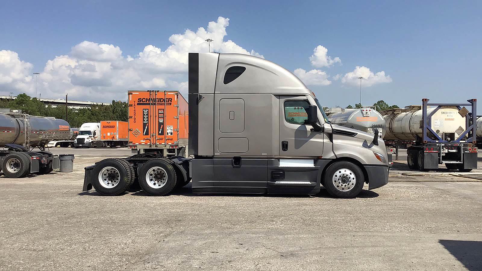 2023 Freightliner Cascadia For Sale | 72" Sleeper | #55596