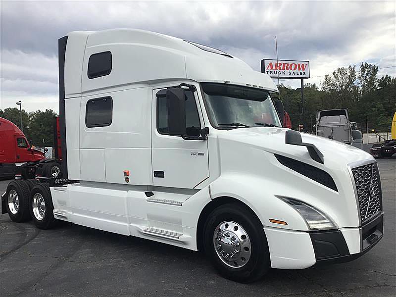 2020 Volvo VNL 860 For Sale | 77" Sleeper | #266910