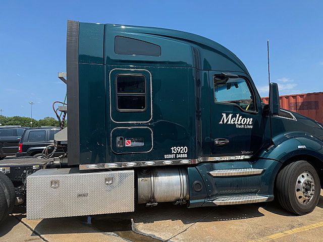 2021 Kenworth Custom T680 For Sale | 76" Sleeper | #13920