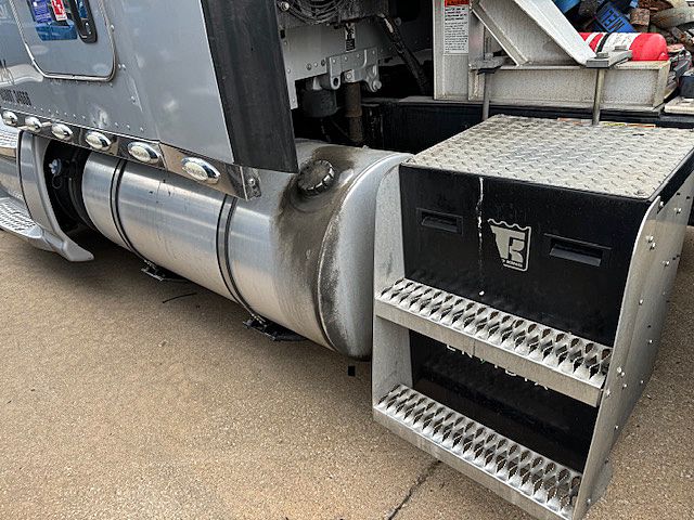 2021 Kenworth Custom T680 For Sale | 76" Sleeper | #13946