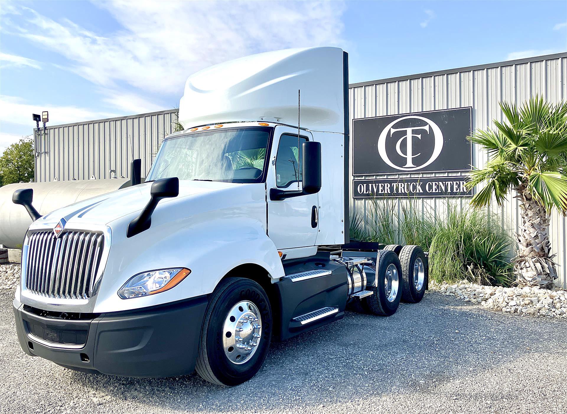 2018 International LT For Sale | Day Cab | # 12581