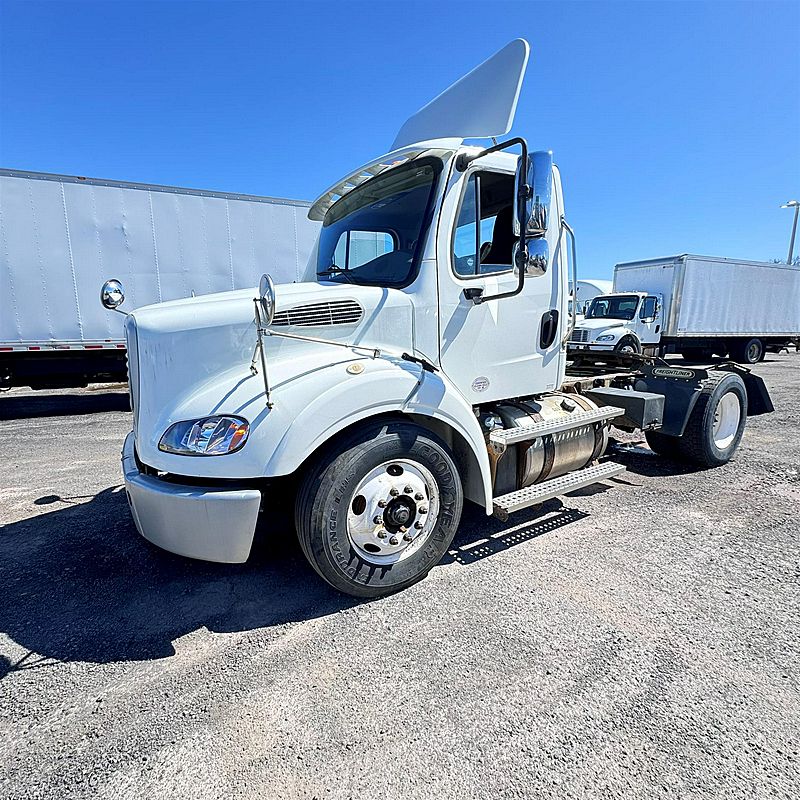 2017 Freightliner M2 112 For Sale | Day Cab | #663897