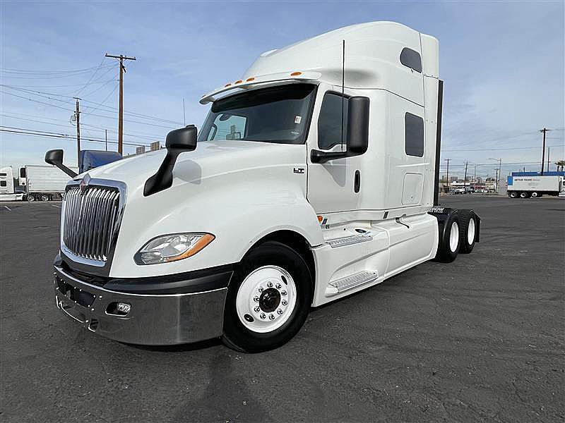 2019 International LT For Sale | 73" Sleeper | # JN449008