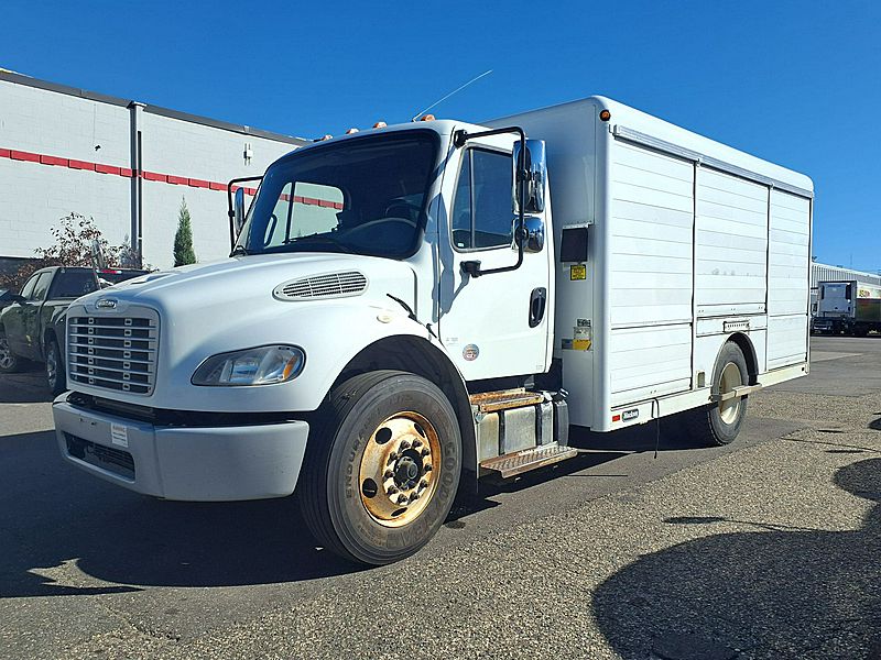 2017 Freightliner M2 106 For Sale | Day Cab | #670327