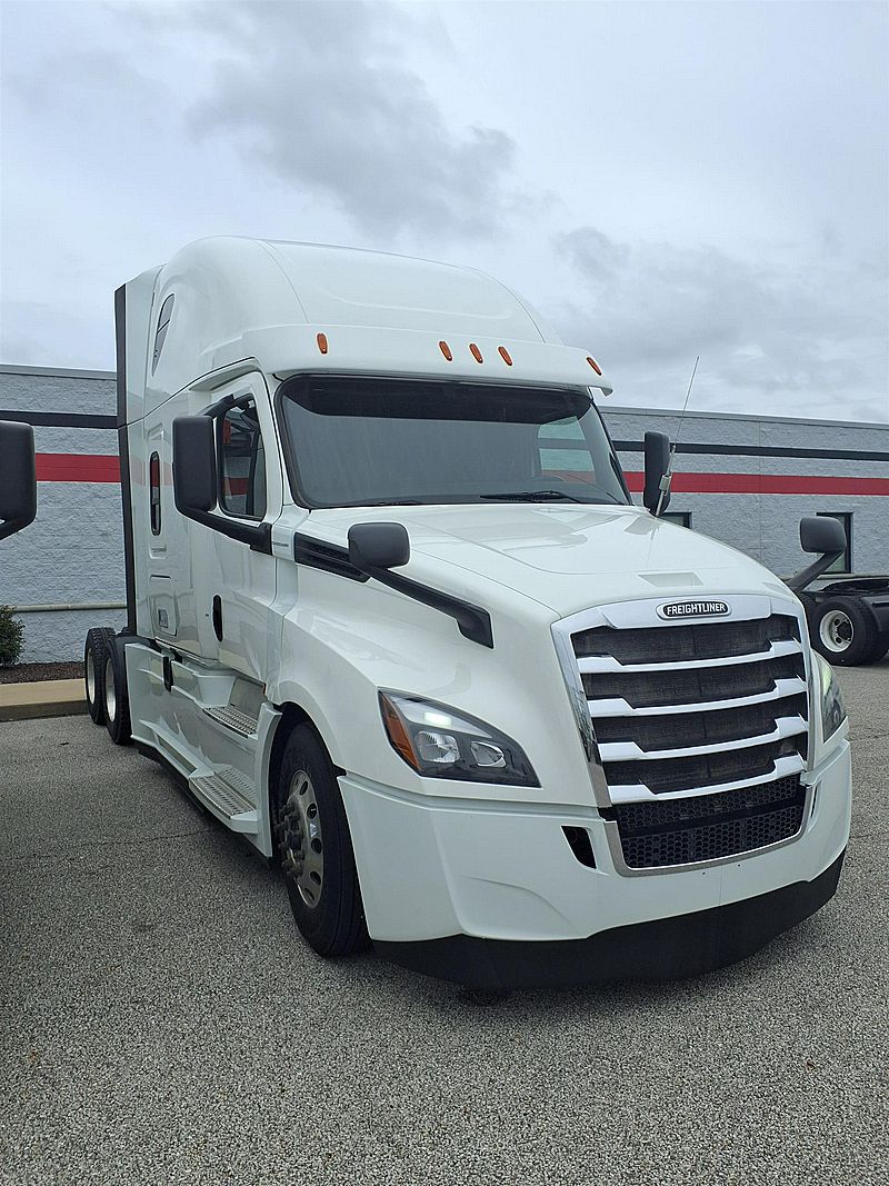 2019 Freightliner NEW CASCADIA PX12664 For Sale | 72" Sleeper | #870500