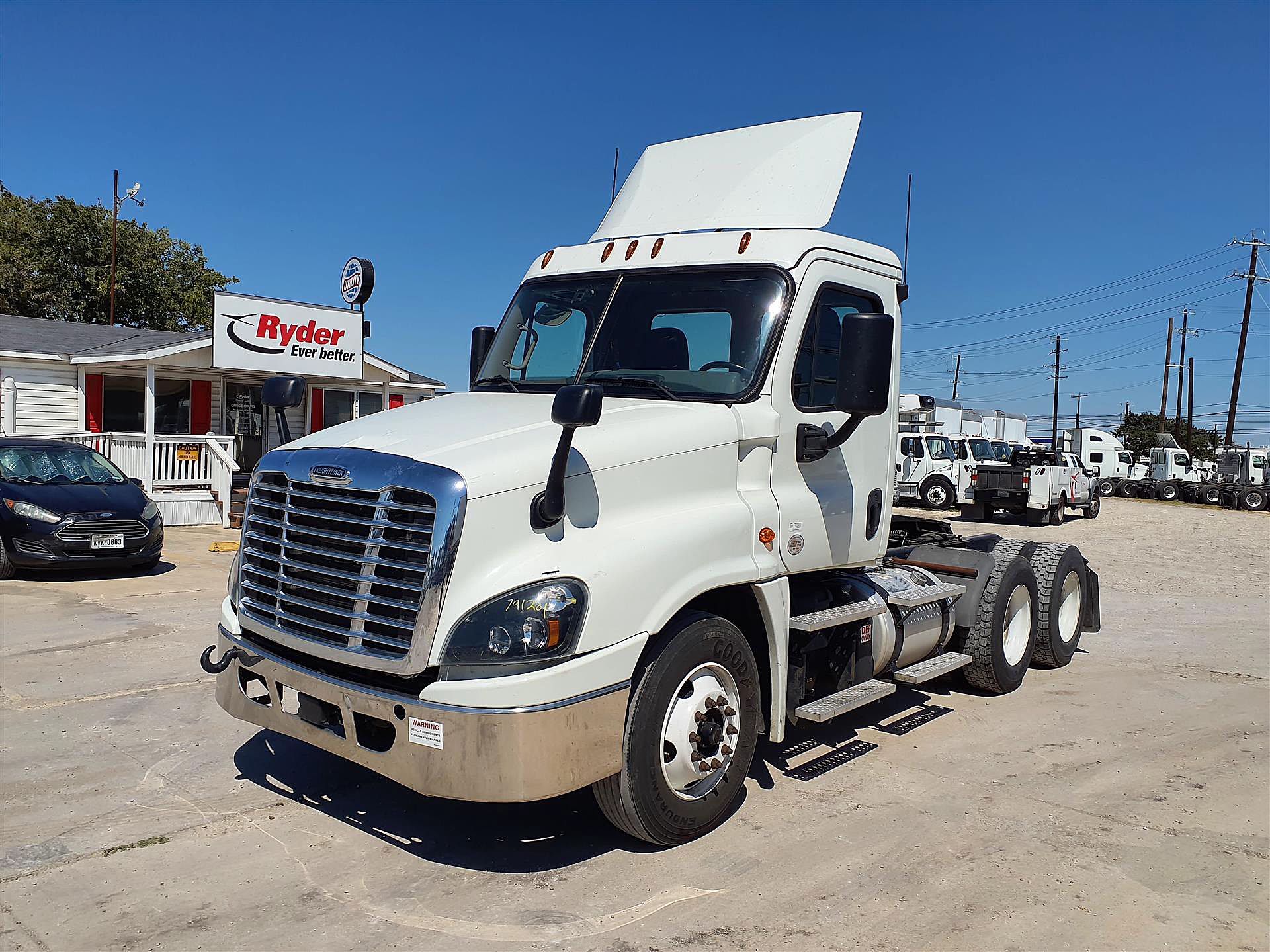 1997 Freightliner 4900 For Sale | Day Cab | #791201