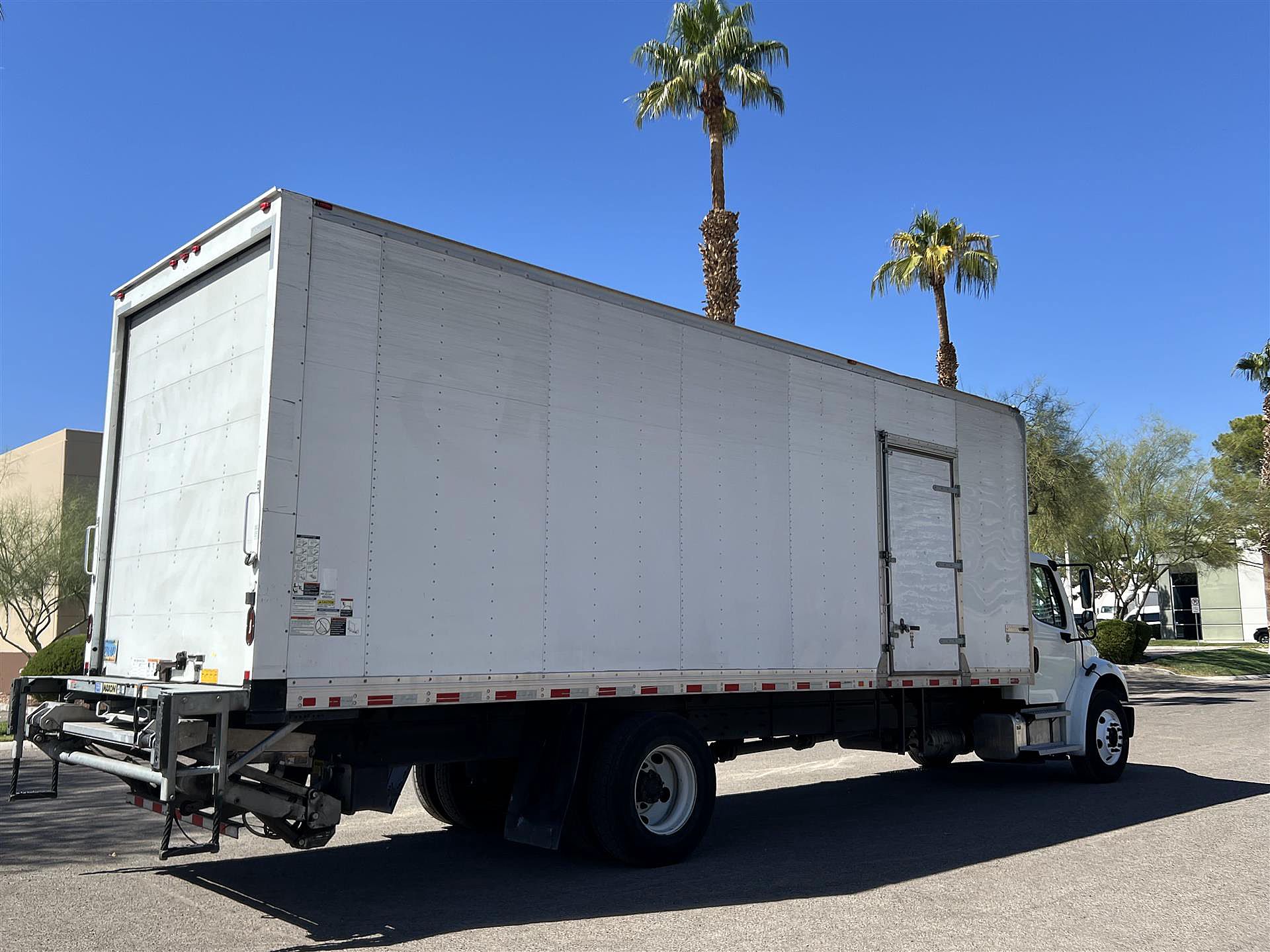 2018 Freightliner M2 106 For Sale | Day Cab | #761414