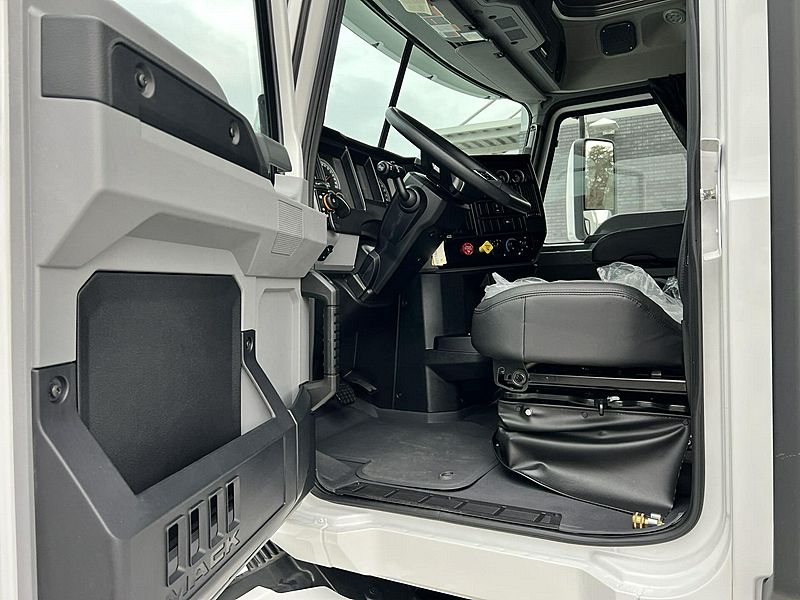 2025 Mack Anthem AN64T For Sale | Sleeper Truck | #15AN049232