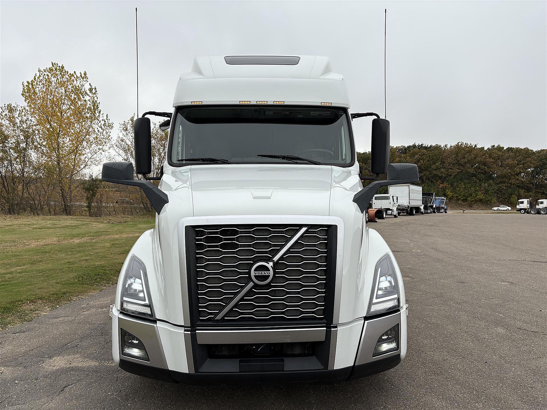 2023 Volvo VNL 860 For Sale | 77" Sleeper | #89565