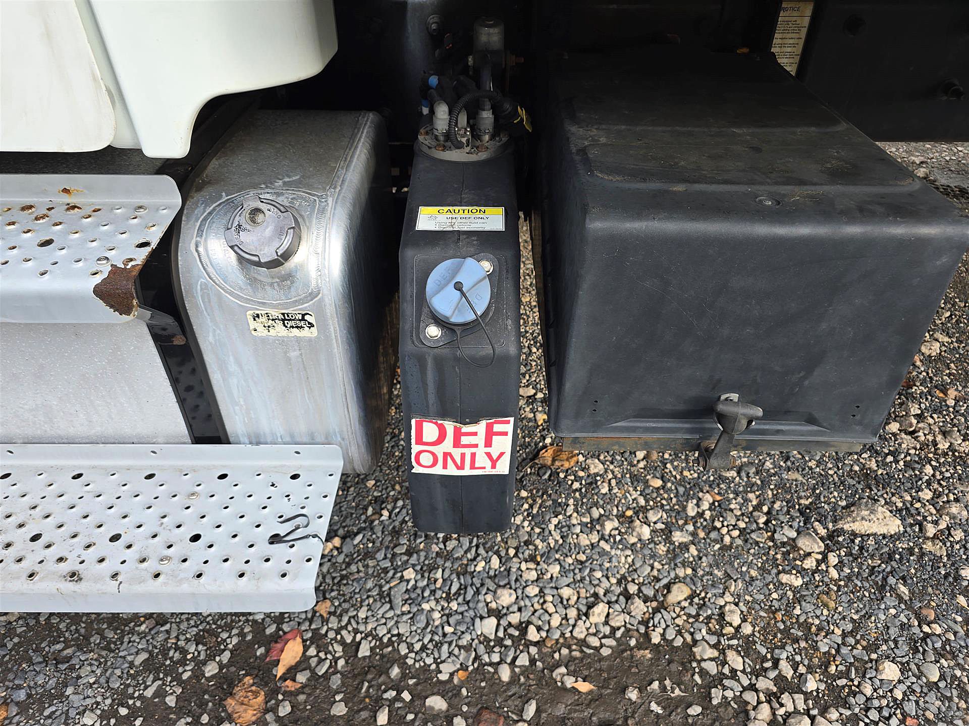 2019 Freightliner M2 106 For Sale | Day Cab | #870890