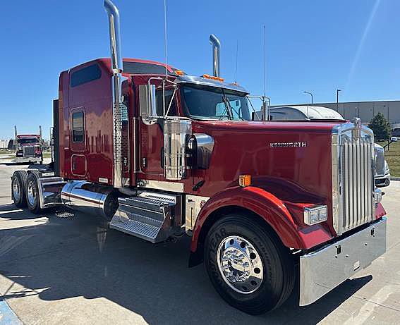2025 Kenworth W900L For Sale | 86" Sleeper | #0569929