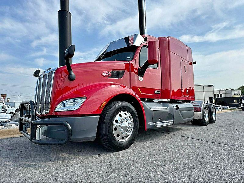 2019 Peterbilt 579 For Sale | 80" Sleeper | #0582402