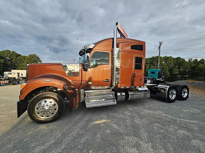 2020 Kenworth W990 For Sale | 76" Sleeper | #0582751