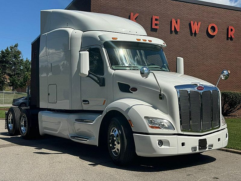 2021 Peterbilt 579 For Sale | 72" Sleeper | #0584403