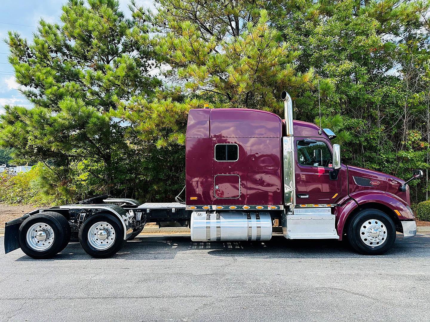 2016 Peterbilt 579 For Sale | 80" Sleeper | #0584856