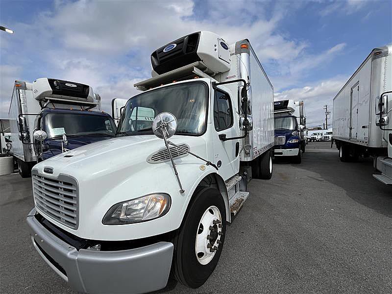 2018 Freightliner M2 106 For Sale | Day Cab | #751032