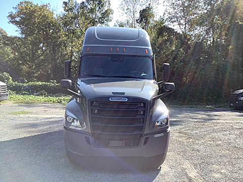 2022 Freightliner Cascadia For Sale | 72" Sleeper | #73837