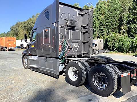 2022 Freightliner Cascadia For Sale | 72" Sleeper | #73837