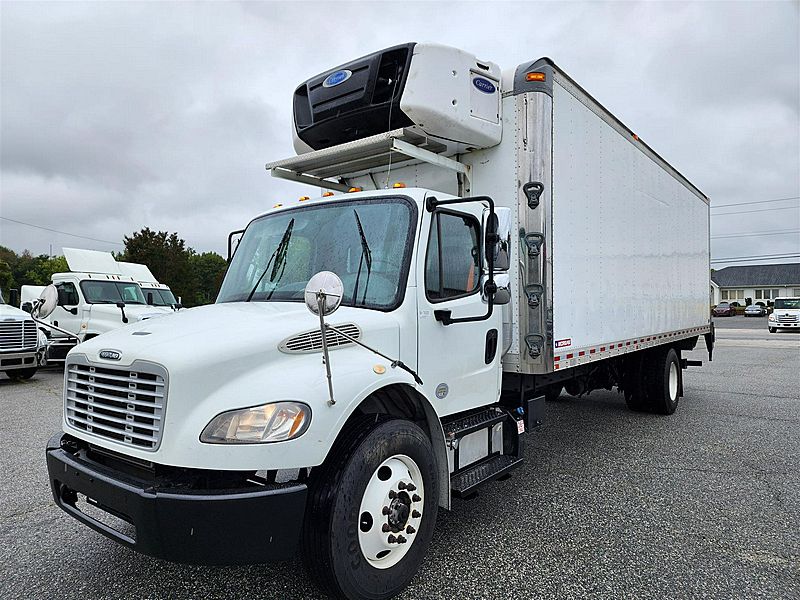 2018 Freightliner M2 106 For Sale | 26' Box | #744181