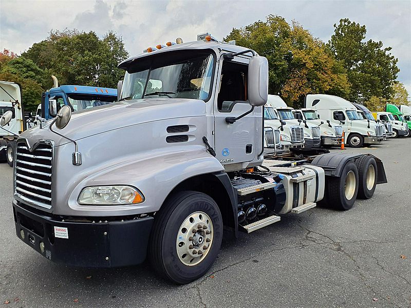 2017 Mack Pinnacle CXU600 For Sale | Day Cab | #677384