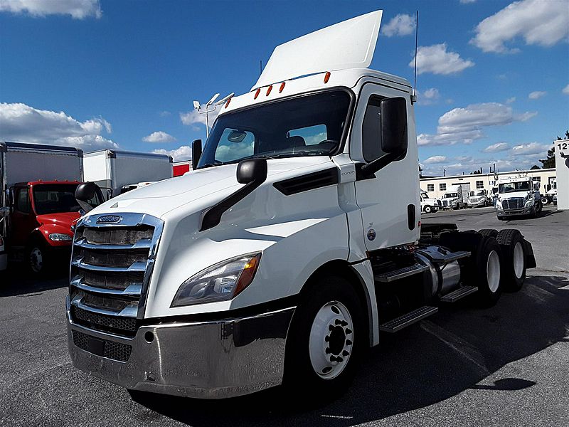 2019 Freightliner NEW CASCADIA PX12664 For Sale | Day Cab | #824808