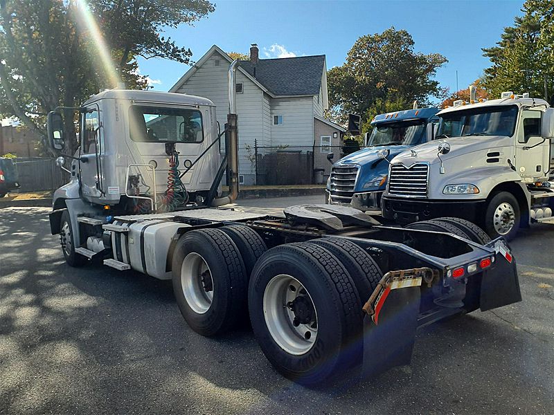 2017 Mack Pinnacle CXU600 For Sale | Day Cab | #677381