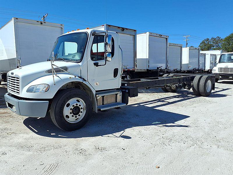 2020 Freightliner M2 106 For Sale | Day Cab | #880989