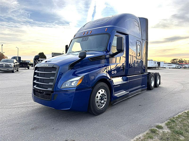 2025 Freightliner Cascadia For Sale | Double Bunk Sleeper | #134636