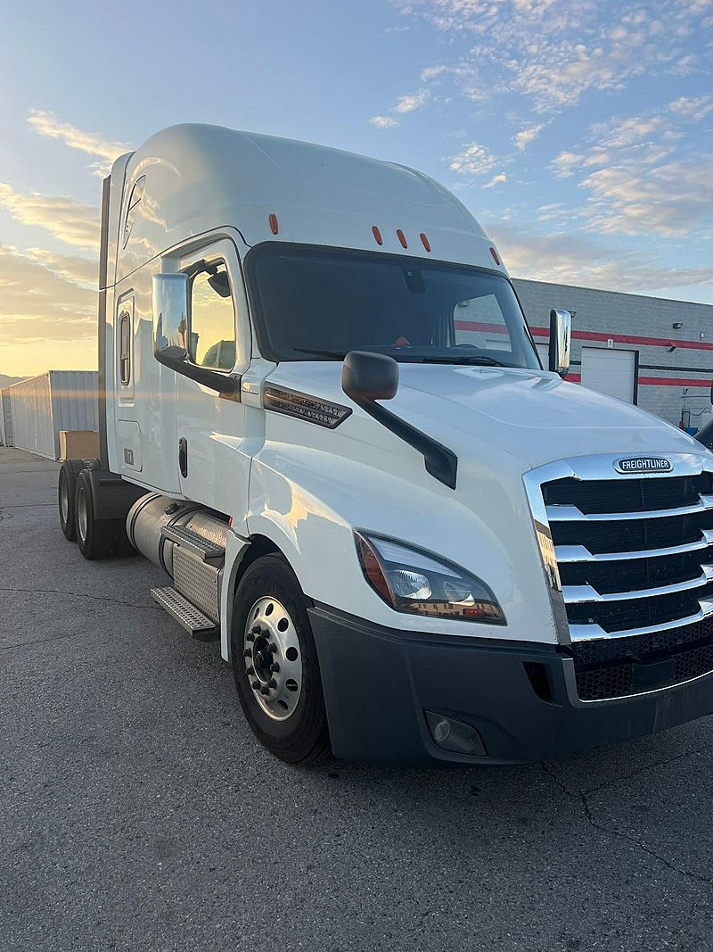 2020 Freightliner NEW CASCADIA PX12664 For Sale | 72" Sleeper | #262913