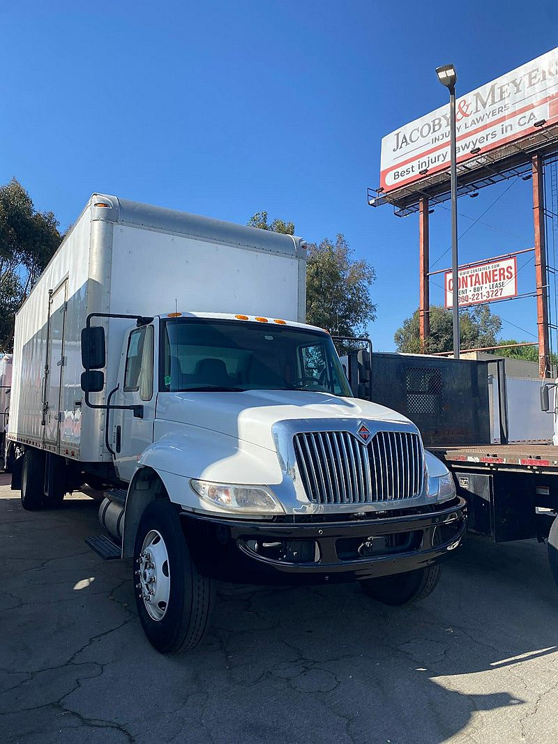 2018 International DuraStar 4300 For Sale | 26' Box | #786509