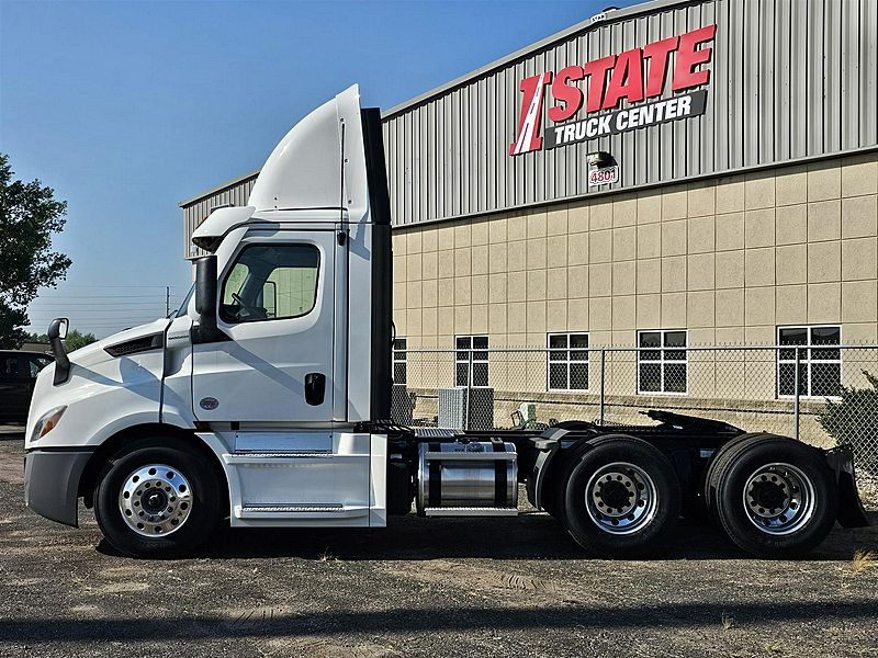 2025 Freightliner Cascadia PE116DC For Sale | Day Cab | #810523