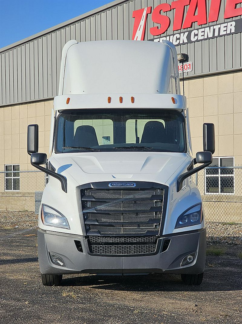 2025 Freightliner Cascadia PE116DC For Sale | Day Cab | #811407