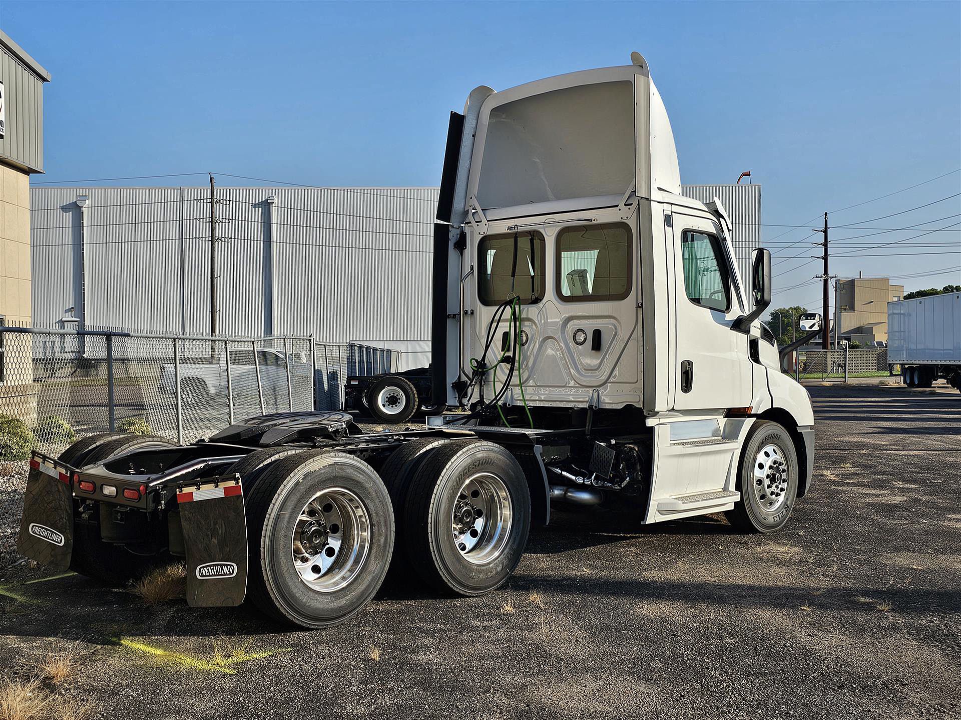 2025 Freightliner Cascadia PE116DC For Sale | Day Cab | #811407