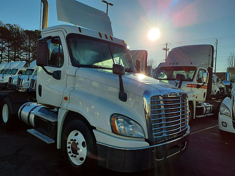 2014 Freightliner CASCADIA 125 For Sale | Day Cab | #556467