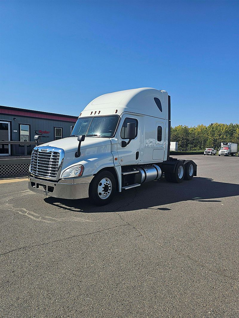 2020 Freightliner CASCADIA 125 For Sale | 72" Sleeper | #898790