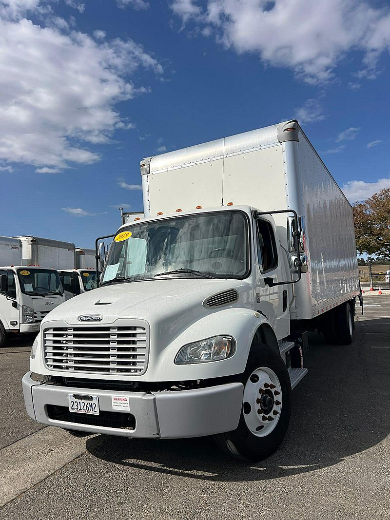 2019 Freightliner M2 106 For Sale | Day Cab | #810137