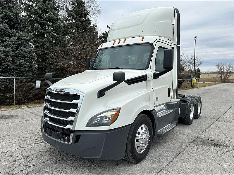 2019 Freightliner CASCADIA 126 For Sale | Day Cab | #KF9337