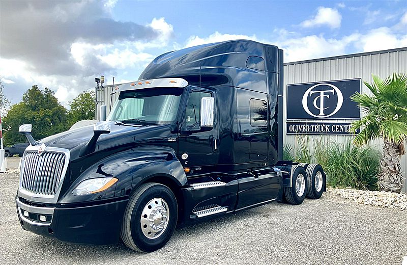 2022 International LT For Sale | 73" Sleeper | # A215I