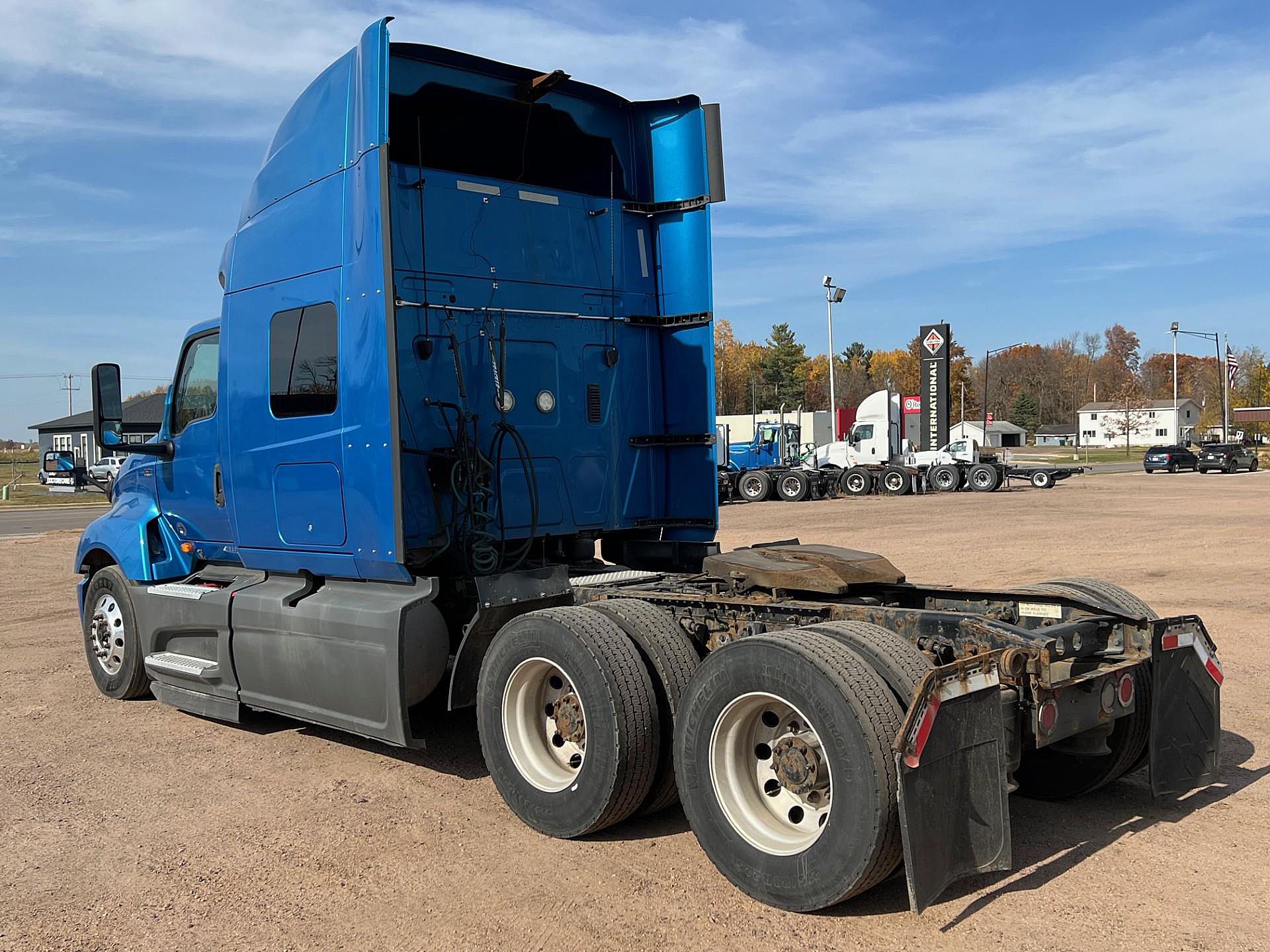 2018 International LT625 For Sale | 73" Sleeper | #CONS-PARR