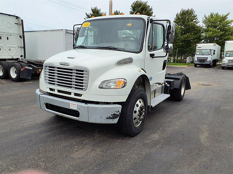 2000 Freightliner 4700 For Sale | Day Cab | #372969