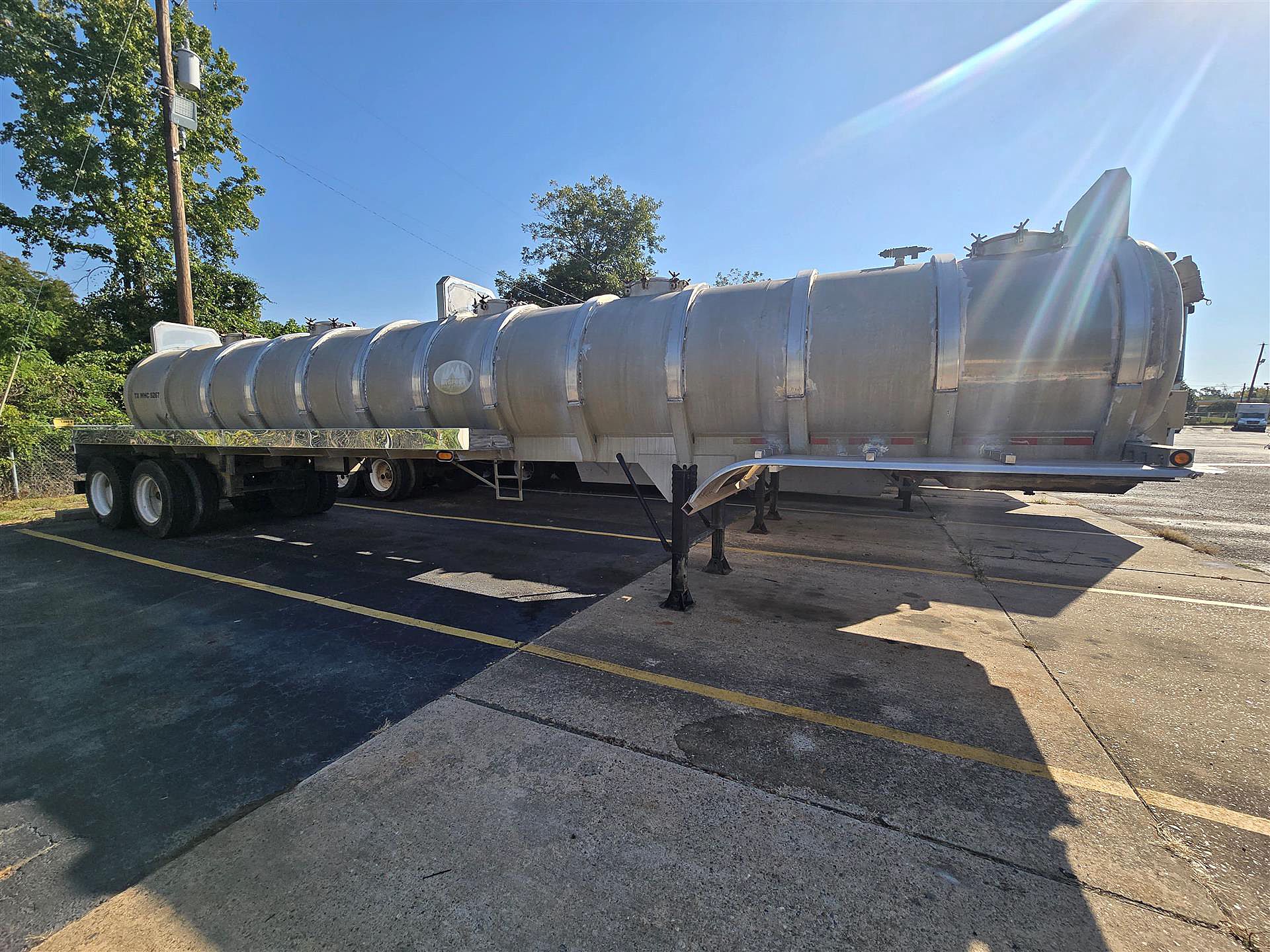 2006 DRAG 150 BBL 6300 GALLONS For Sale | Day Cab | #572151