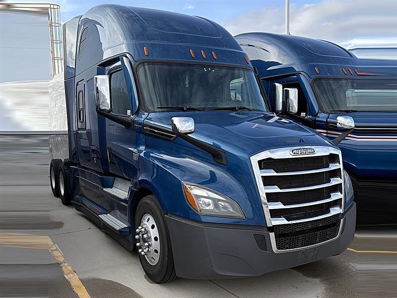2021 Freightliner Cascadia 126 For Sale | 72" Sleeper | #267415