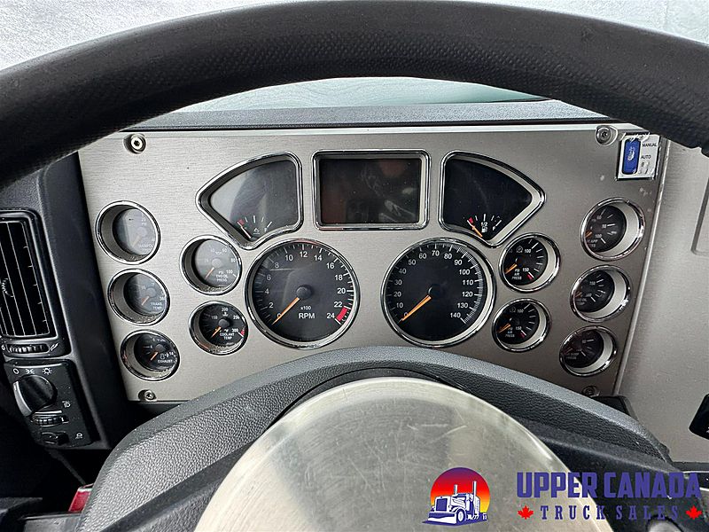 2013 Mack Pinnacle CXU613 For Sale | 68" Sleeper | # 6990762