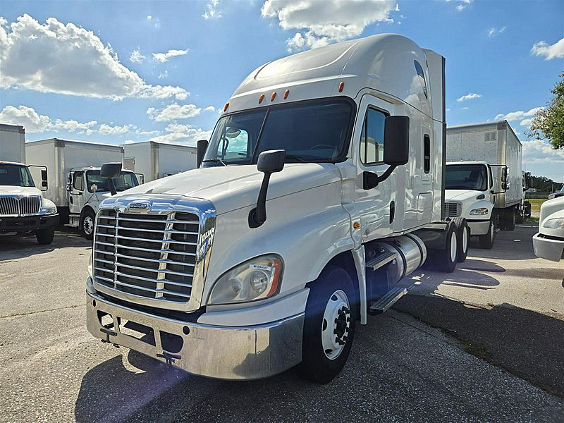 2020 Freightliner CASCADIA 125 For Sale | 72" Sleeper | #894687