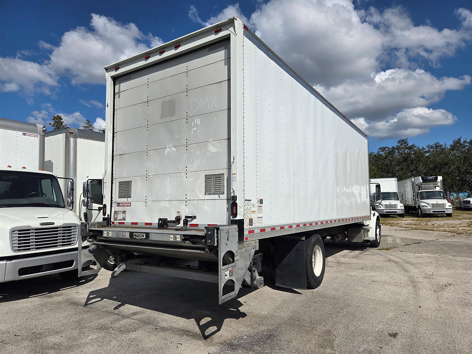 2019 Freightliner M2 106 For Sale | Day Cab | #880115