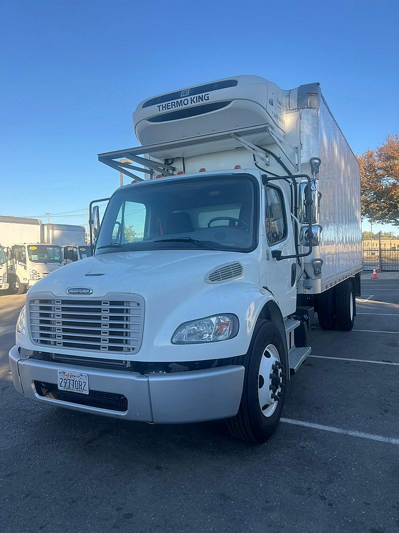 2019 Freightliner M2 106 For Sale | Day Cab | #870993