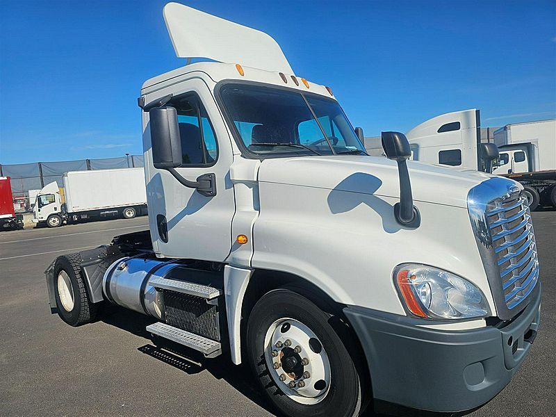 2013 Freightliner CASCADIA 125 For Sale | Day Cab | #514156