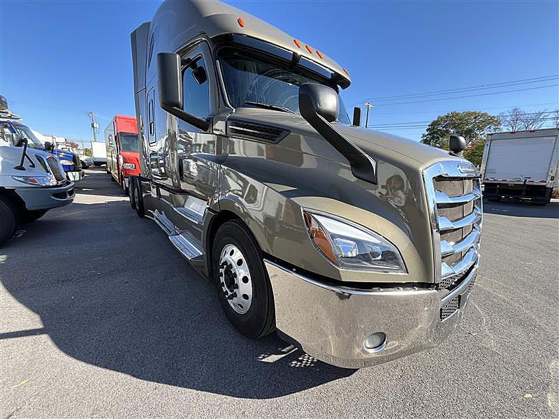 2020 Freightliner NEW CASCADIA PX12664 For Sale | 72" Sleeper | #871250