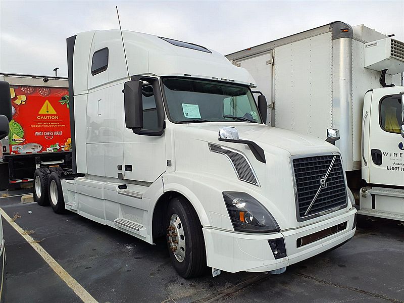 2017 Volvo VNL 670 For Sale | 48" Sleeper | #684884